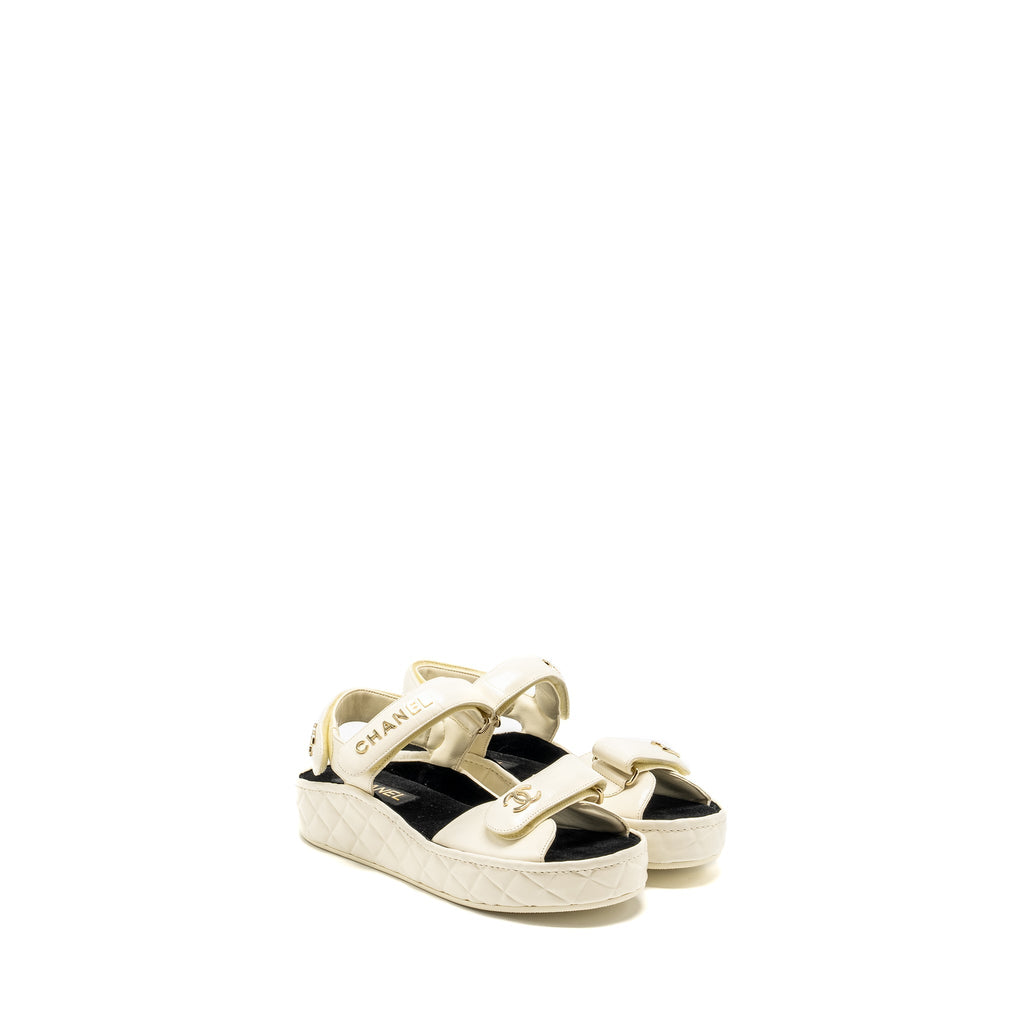 Chanel 21B CC And Letter Logo Sandals Shiny Calfskin Ivory – Roziera